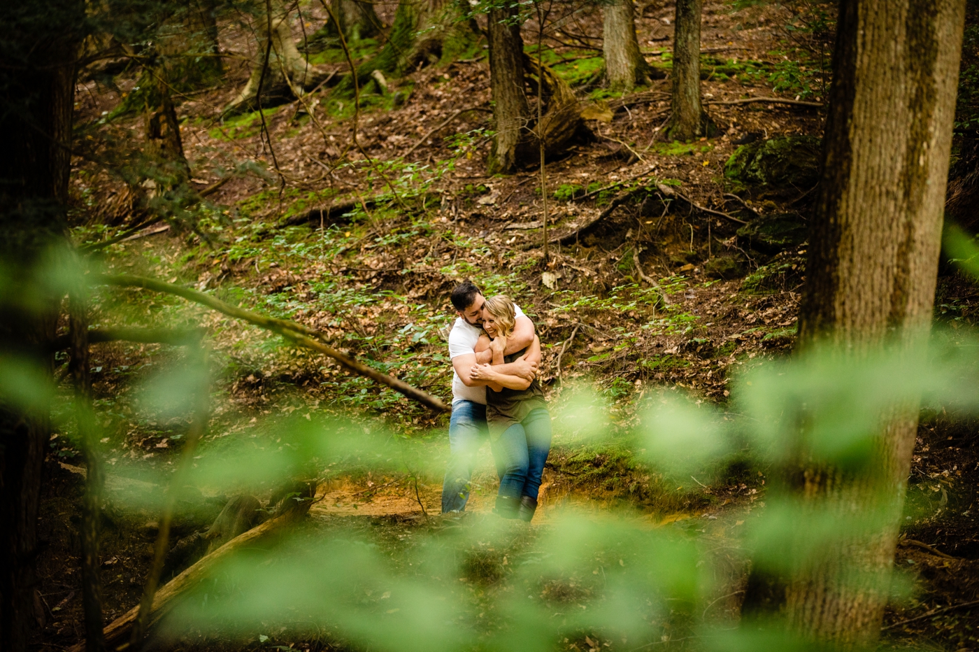 Engagement Photos at Hocking Hills: Dani & Trevis | Erica Kay Photo